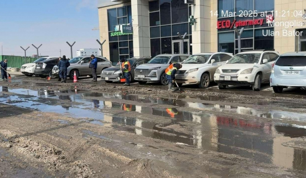 Хан Уул дүүргийн Нэгдсэн эмнэлгийн ойролцоо бохирын шугам хальжээ